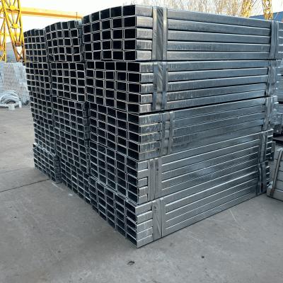 Cina Post di recinzione in acciaio galvanizzato e rivestito in polvere di tipo U per cornici di protezione autostradale personalizzate in vendita