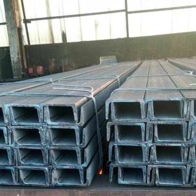 Cina Post di protezione del canale U con rivestimento in polvere galvanizzata personalizzato per la sicurezza del traffico in vendita