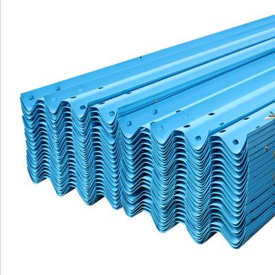 Cina Fornitore diretto di corrimano galvanizzato per la sicurezza stradale con e standard AASHTO M-180 in vendita