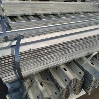 中国 道路交通安全 パーソナライズされた色とバッファ端翼の高速道路ガードレイル 販売のため