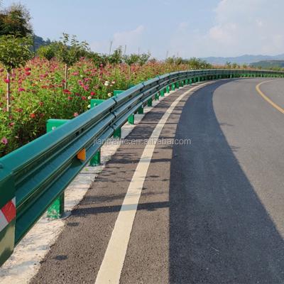 Cina Tecnologia laminata a freddo galvanizzata a caldo Fence a pannello curvo 3D saldata sulla ringhiera della strada in vendita