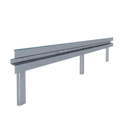Китай Сертифицированный ISO W Beam Highway Guardrail экспортируется в Кению с оцинкованным покрытием продается