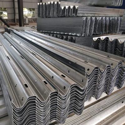中国 AASHTO M-180 標準およびカスタマイズされた色オプションの高速道路ガードレール交通障壁 販売のため