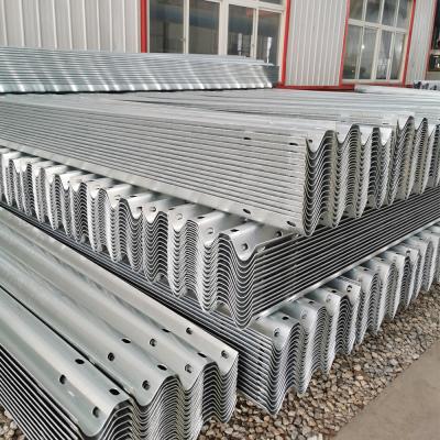Cina Q345 Cornice galvanizzata in acciaio a strisce con fascia W/Tri fasce in vendita