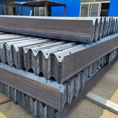Cina Q345 Cornice galvanizzata in acciaio a strisce con fascia W/Tri fasce in vendita