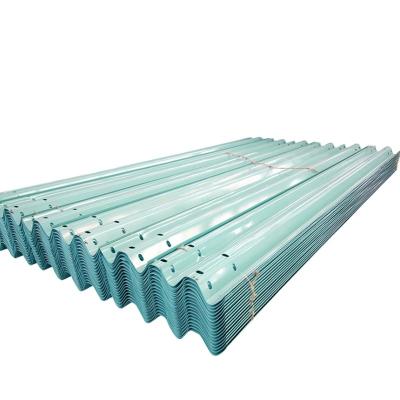 China Verkeersveiligheid W-balk Beschermingsrail en accessoires AASHTO M-180 Standaard aangepaste kleur Te koop