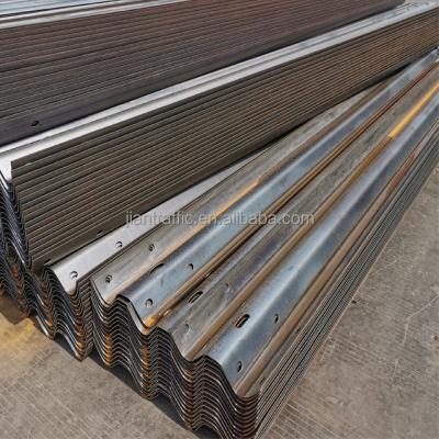 Cina Righe di protezione galvanizzate a trazione W con certificato CE/BV/ISO 9001/ISO 14001/ISO 18001 in vendita