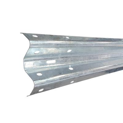 China Poederbedekte buitenbeveiliging Highway Guardrail Protect Fence voor voertuigbescherming Te koop