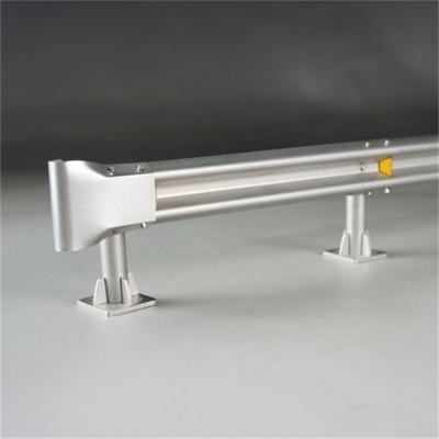 Cina Autostrade, ringhiere e postazioni AASHTO M-180 Standard Hot Galvanized Cold Rolled Technology in vendita