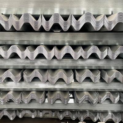 Cina Barriera di traffico antincollisione con certificato ISO 9001/ISO 14001/ISO 18001 in vendita