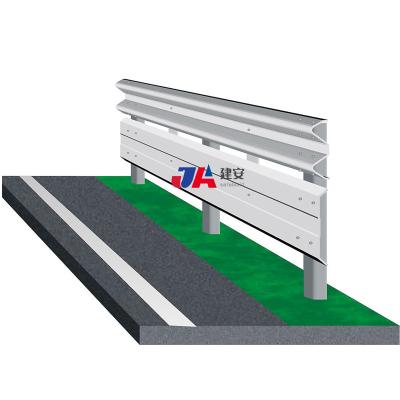 中国 Q235 Q345 鉄鋼製のガルバン化粉末で覆われた道路護線 販売のため