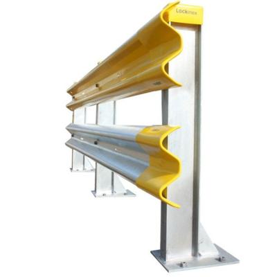 Cina Barricata galvanizzata W-Beam con tecnologia di laminatura a caldo e a freddo in vendita