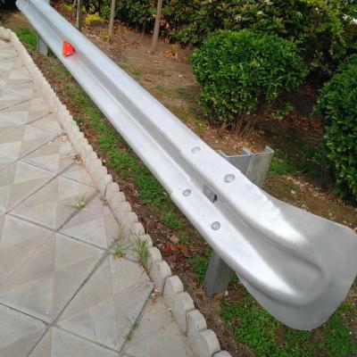 China Veiligheid van het wegverkeer Stalen tralies en vissenstaartpunten met anti-corrosie Te koop