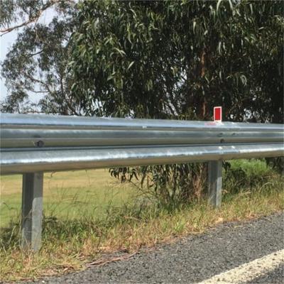 China Cercas de aço revestidas em pó para segurança exterior e durável em rodovias e estradas à venda