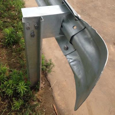 China Anti-corrosieve zinkcoating visstaart eind voor Q235 Q345 Highway Guardrail bescherming Te koop