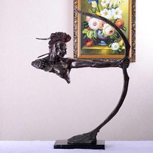 China Concept Portrait Ornaments made by resin, plated in bronze, brass in the appearance of oxidized/ green bronze for sale
