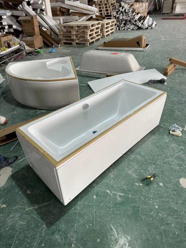 Acrylic Bathtub with Flexible Legs and Panels Built in Freestanding