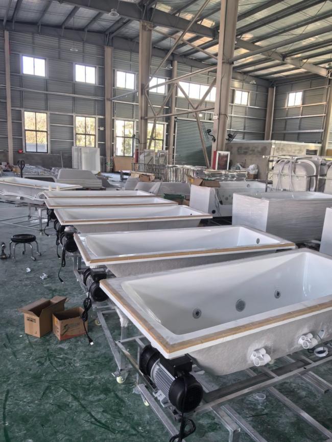 Rectangular 1700mm Hydro Massage Acrylic Bathtub Assembled Panels