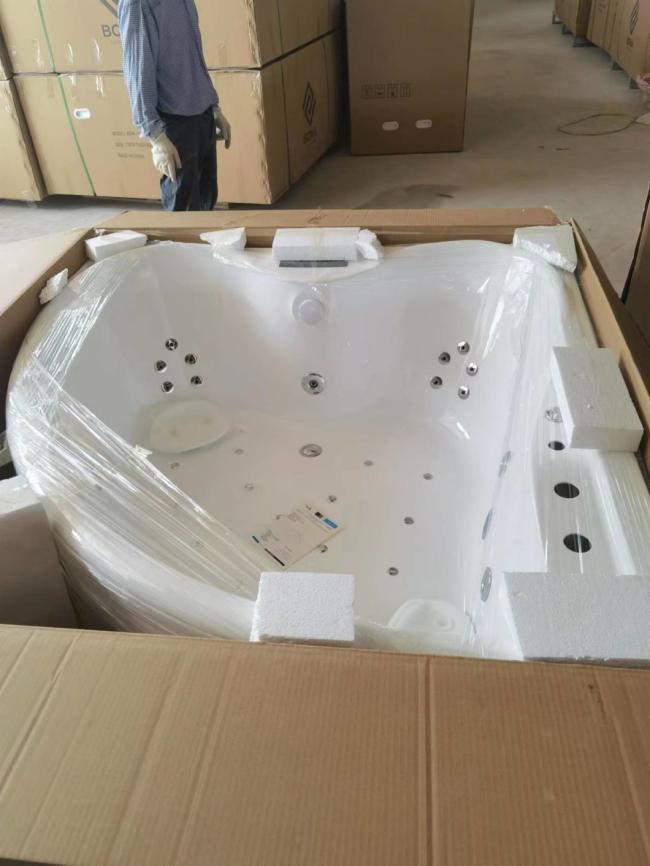Corner Whirlpool Massage Acrylic Bathtub with Handles SPA Tub Indoor