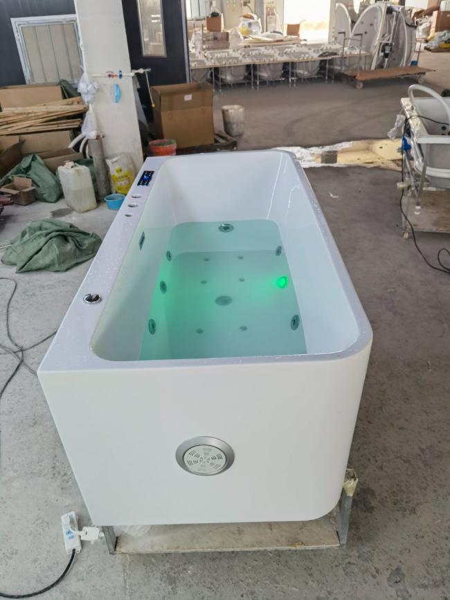Freestanding SPA Bathtub with Massage Whirlpool Function Top Quality Standard