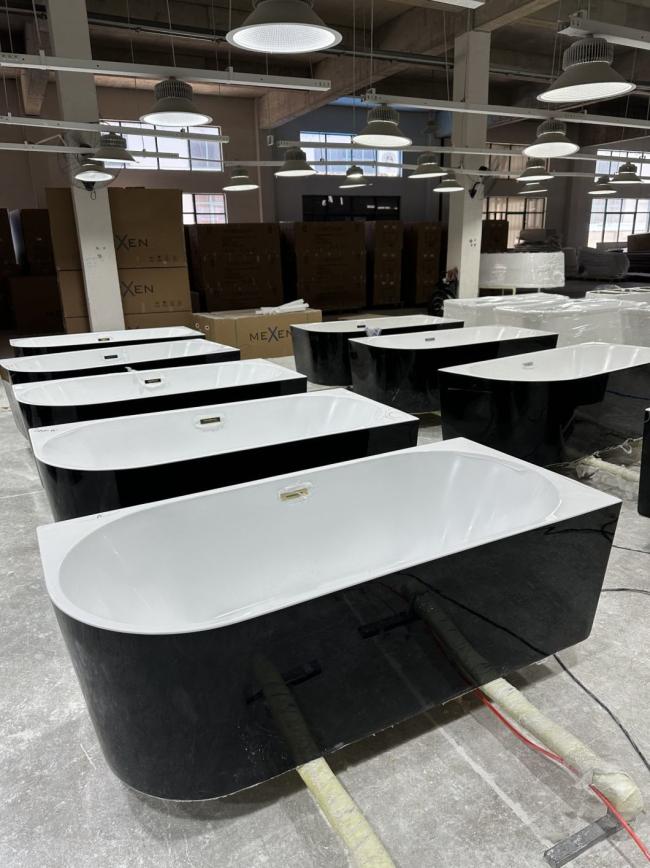 PMMA Acrylic Freestanding Bathtub Left/Right for Poland White Black Colors