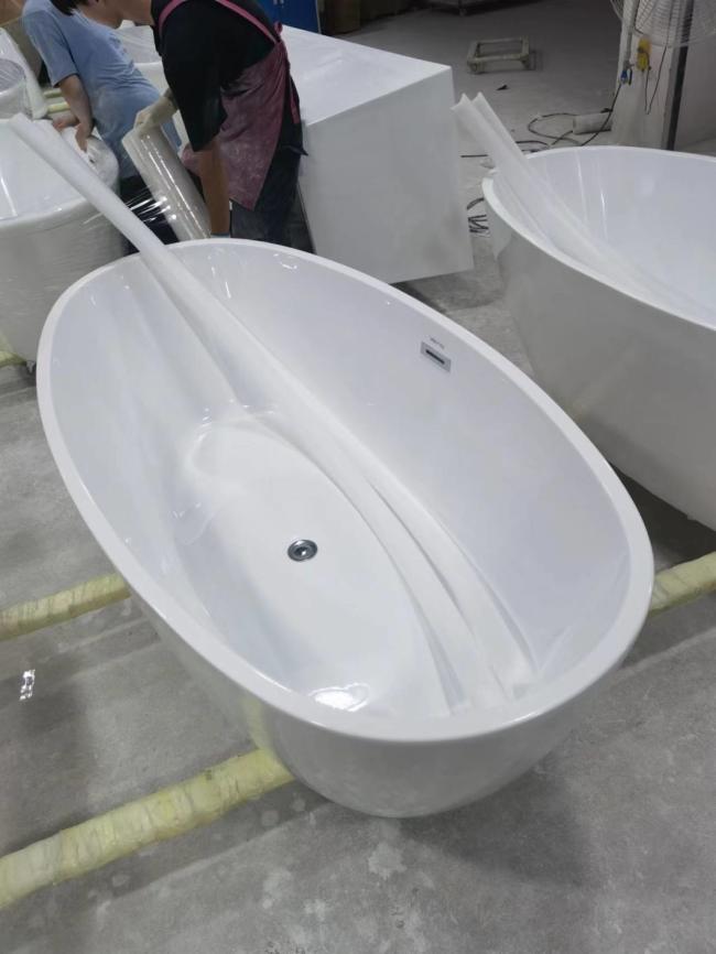 Oval Acrylic Freestanding Bathtub Egg Shape Bulk Loading for Option