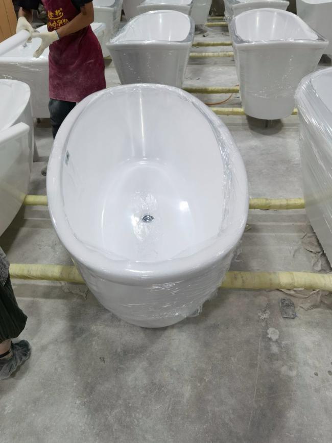 Oval Typical Luxury Freestanding Bathtub Egg Design Bulk Packing for Option