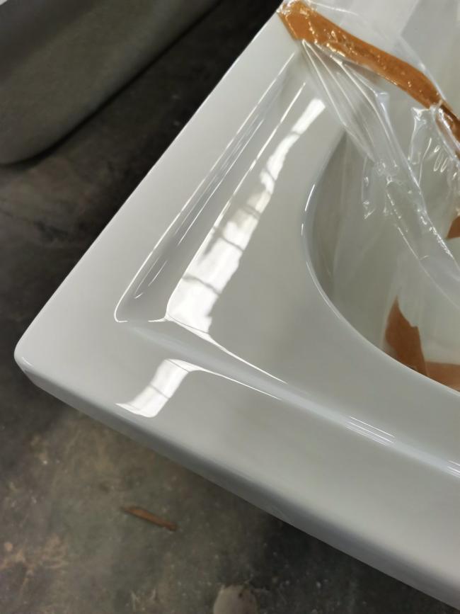 Oval Rop in Acrylic Bathtub Center Waste Hole