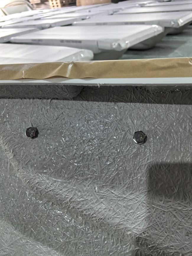 Built in Simple Acrylic Bathtub with 2PCS Handles 1700mm
