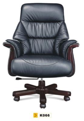 China luxury genuine leather boss chair/wooden swivel CEO chair/wooden executive swivel chair for sale