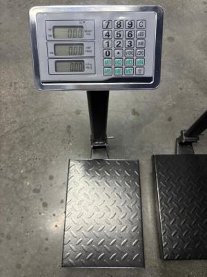 China Customizable LED Backlight Display 150kg Platform Bench Scale Made of Carbon Steel Supported OEM and ODM 150kg Capacity for sale