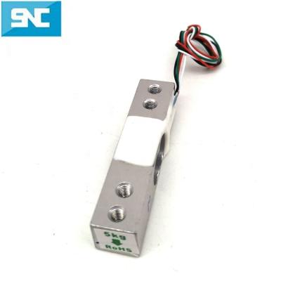 China Alta precisión 1.0±0.1mV/V Salida nominal 5kg Célula de carga micro 58x12.7x12.7mm para pequeña escala Clase de precisión del 0,05% en venta
