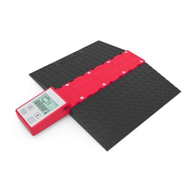 China Heavy Duty Scale Indicator Featuring Large Backlit Screen and Multiple Connectivity Options for Precise Weight Monitoring for sale