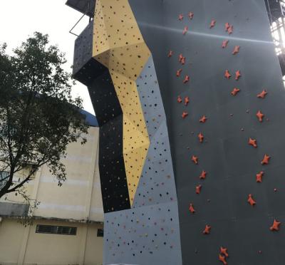China Indoor/Outdoor Gym-apparatuur Robuuste constructie voor aanpasbare rotsklimmuren Te koop