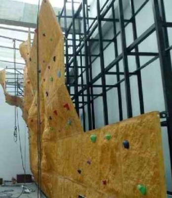 Cina Pareti di arrampicata in ambiente interno e esterno Disegno personalizzato per attrezzature per palestra di parco sportivo in vendita