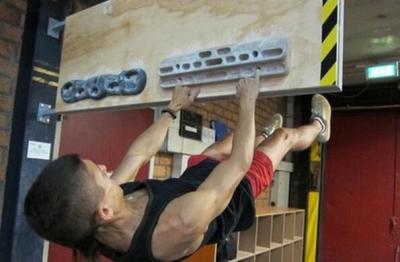 China Houten hangboard training board aangepast kleur voor binnen buiten Te koop