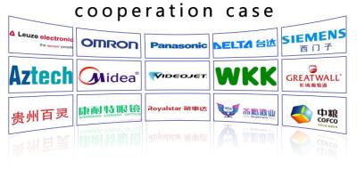 Cina 50 Hz semiautomatica rotonda bottiglia etichettatore macchina per applicatore adesivo adesivo da tavolo in vendita