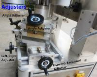 China Fully Automatic Vertical Round Bottle Labeling Machine 220V 60pcs/min for sale