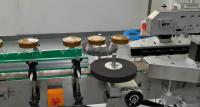 China Automatic Double Side Labeling Machine for Square Round Bottles 40-120 pcs/min 220V for sale