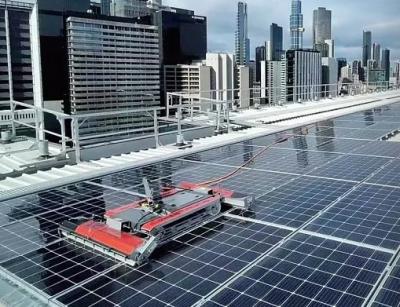 Cina Apparecchiature per robot di pulizia fotovoltaica in grado di pulire efficacemente i pannelli solari in vendita