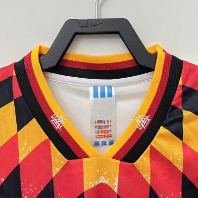 Cina I retro Jersey classici bianchi di calcio rapidamente asciugano le magliette d'annata di calcio in vendita