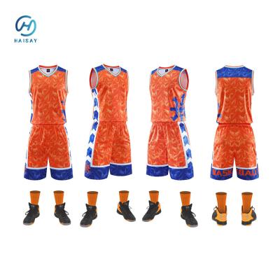 Cina Personalizzazione Logo della squadra Magliette da calcio d'avanguardia Polyester Disegno elegante ed elegante in vendita