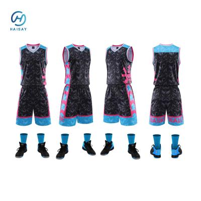 Cina Personalizzazione Logo della squadra Magliette da calcio d'avanguardia Polyester Disegno elegante ed elegante in vendita