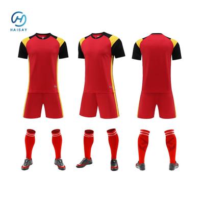 China Custom Football Club Training Kit with Light Weight Fabric Customizable Number for sale