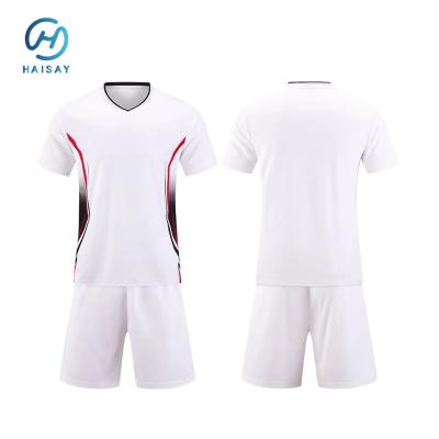 China Voetbaluniformset - Ondersteuning van volledige aanpassing, teamlogo/nummer, 100% polyester, hoge ventilatie voor clubs Te koop