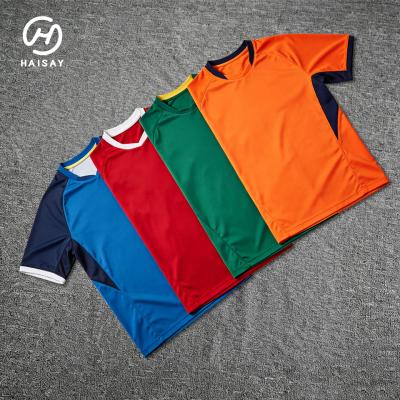 China Reliable Factory Football Uniform, Red White Splicing Soccer Kit With Standard Production Process For Wholesale Bulk Purchase for sale