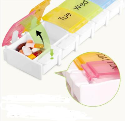 Cina Cassa per medicine Organizzatore di pillole settimanali Cassa per pillole giornaliere 7 casse contenenti vitamine in vendita