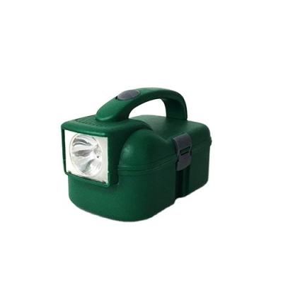 China Saferlife safety torch first aid kit D830 1st aid kit with flash light rescue equipment for night for sale