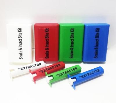 Cina Morso di insetto variopinto del serpente Kit Outdoor Survival First Aid Kit Venom Extractor in vendita