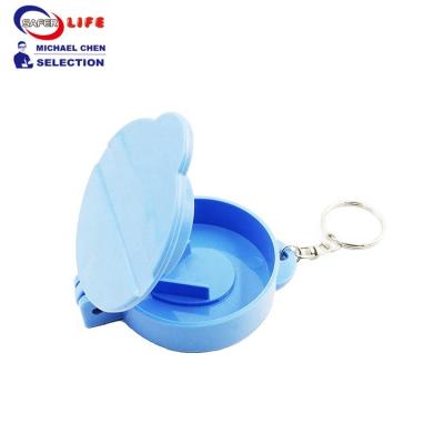 China Key Chain Pill Box Bottle Holder Splitters Aspirin Keychain Medication Holder Elderly Care 8cm for sale